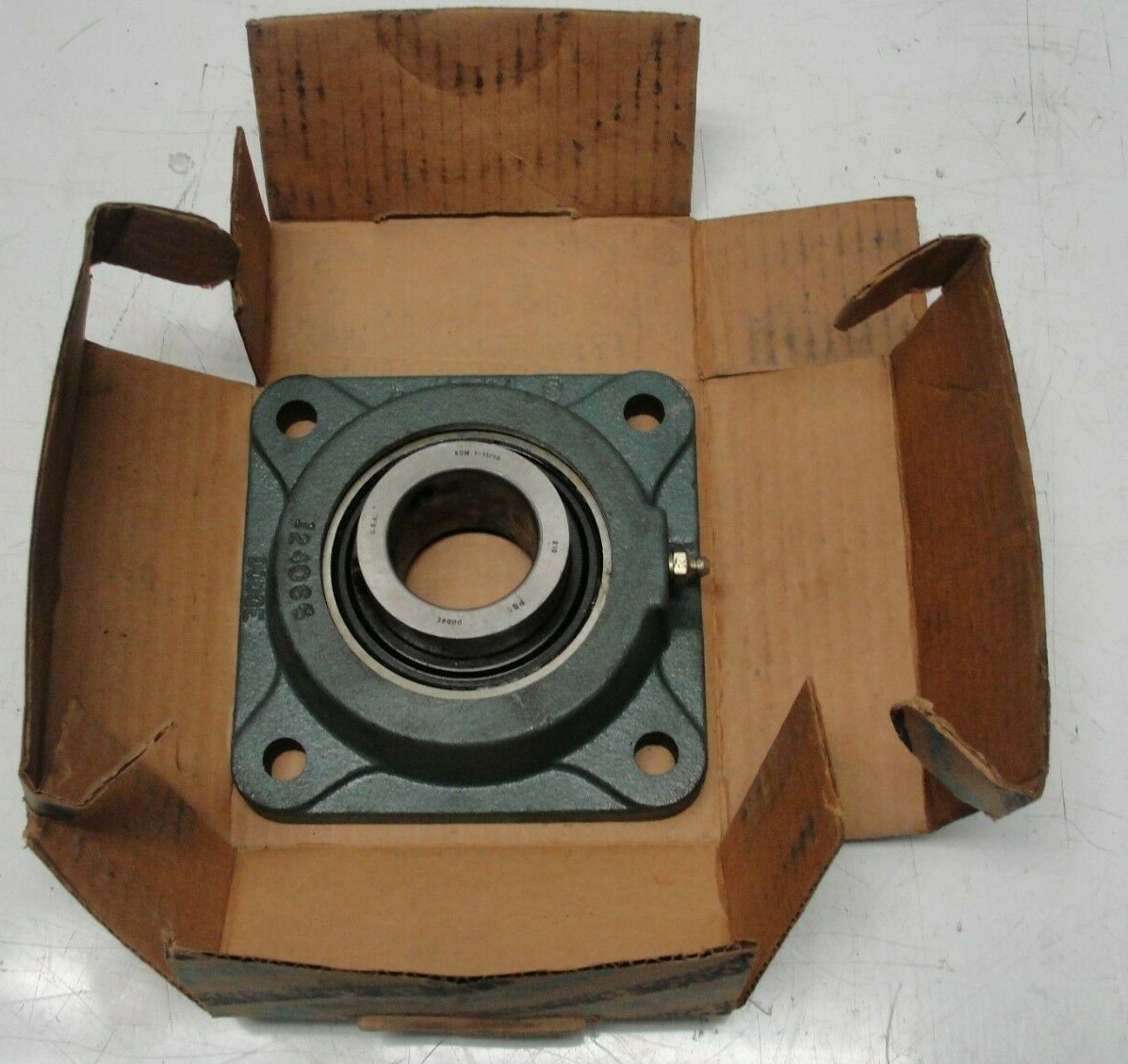 Dodge 126189 F4B-SCM-111 4-BOLT 1-11/16" Bearing NOS New | eBay