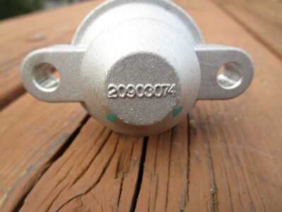 Volvo oil filter housing thermostat part # 20903074 | eBay