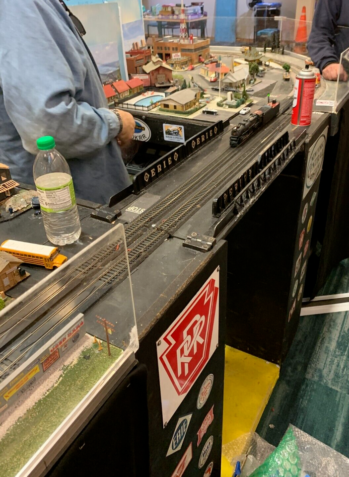 HO MODEL Railroad COMPLETE Set 10 engines (4 tandem sets) 54 cars ...