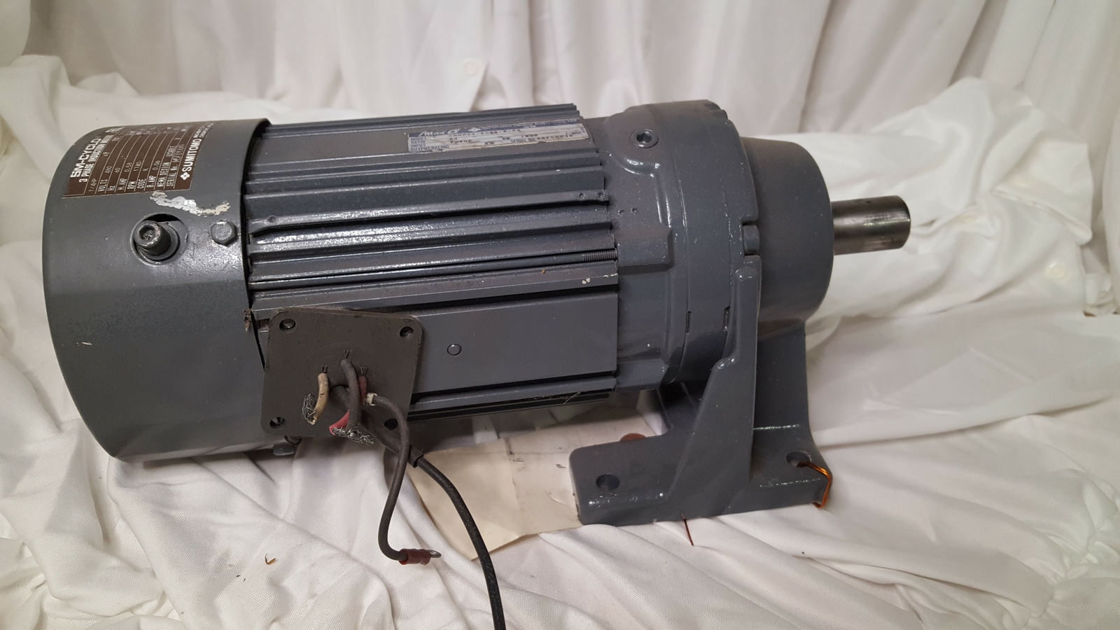 Sumitomo 3-Phase Induction Motor Type TC-F/FB-02A 200V 1/4 HP for sale ...