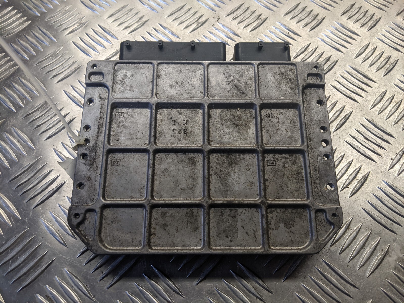 B464 Toyota Moteur Unité Contrôle ECU 8966142D30 | eBay