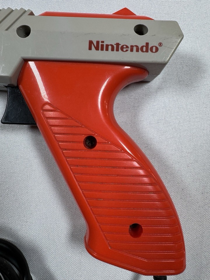 🔥 Original 1985 Orange Nintendo NES Zapper Duck Hunt Gun NES-005 OEM ...