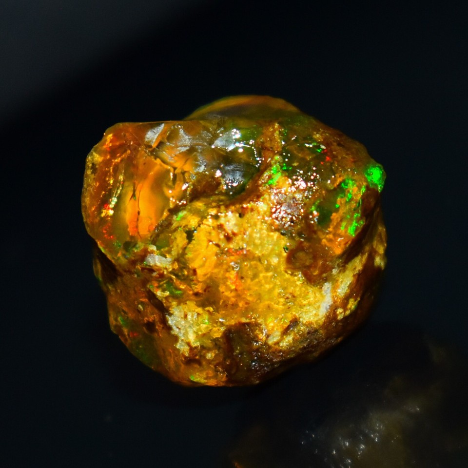 Red Opal Rough 33.50 Carat Natural Ethiopian Opal Raw Welo Opal ...