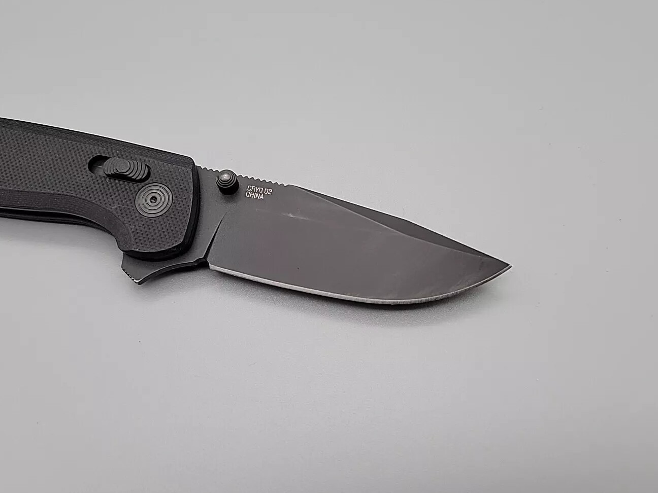 SOG TERMINUS XR Pocket Knife - D2 Cyro Plain Blade - Black G-10 Handle ...