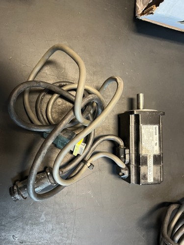 Lenze Encoder Motor MAS05D30-NB0 200V 2.1A-6.9AMax 100Hz 3000min 35.6mv ...