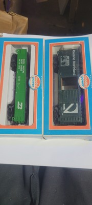 HO Scale Model Power Train Cars. Burlington Northern And Ontario ...