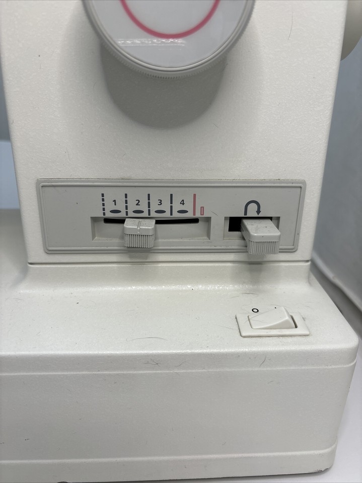 Singer 9005 Sewing Machine With Foot Pedal Parts Only Presser Foot Post ...