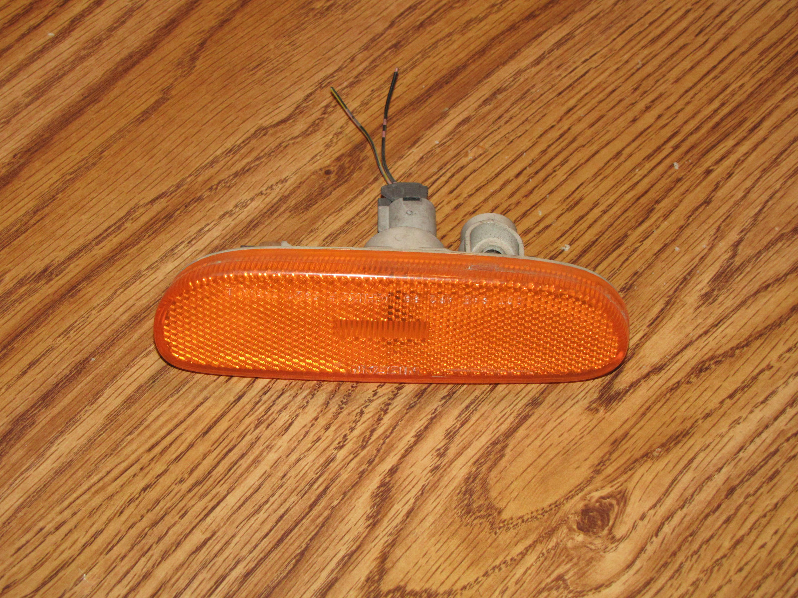 1993-1997 Infiniti J30 Front Side Marker Light LH Driver | DOT ...