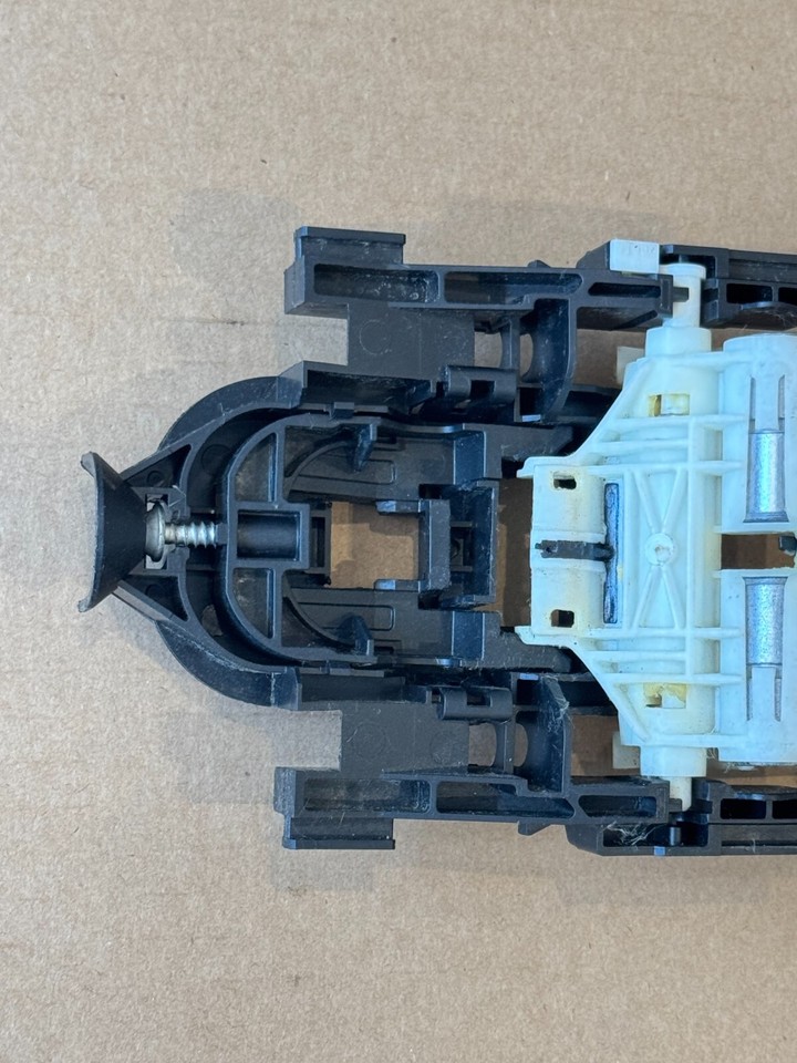 Volvo XC60 XC90 V90 S90 Inside Door Handle Base Inner Frame Bracket ...