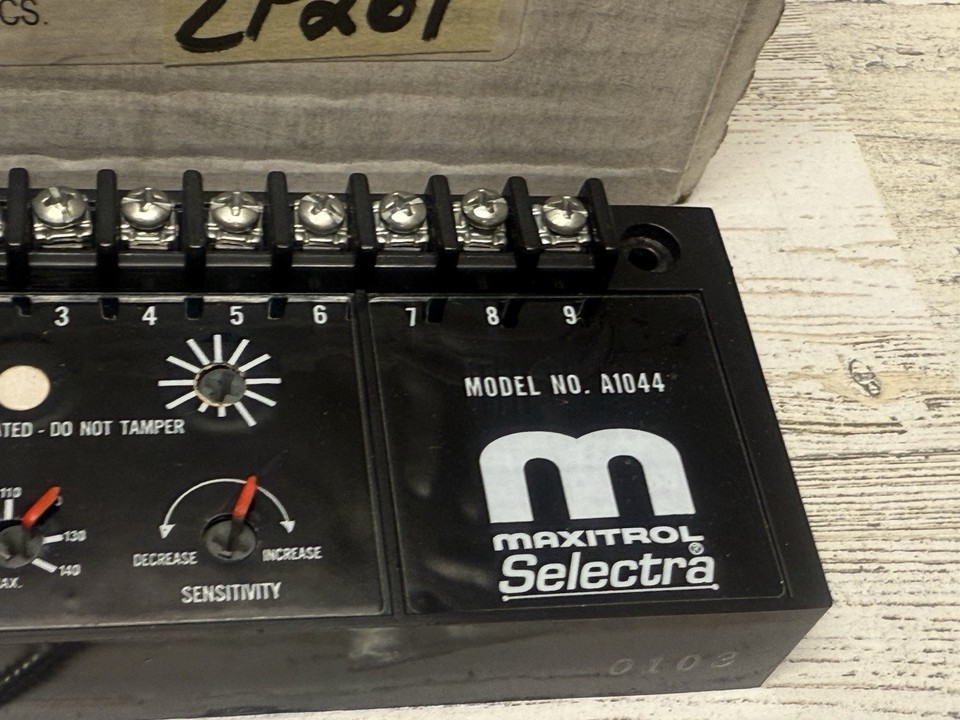 Maxitrol Selectra Series 44 Amplifier A1044 New Old Stock | eBay