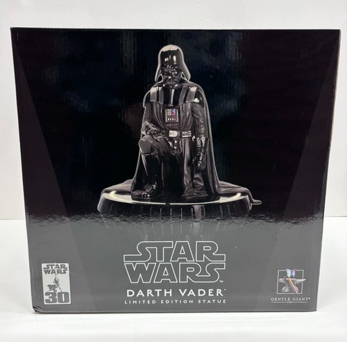 Star Wars Gentle Giant Kneeling Darth Vader Limited Edition Statue, NEW ...