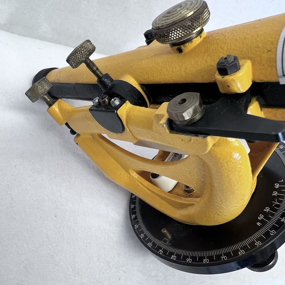 BERGER Instruments Model 200B Surveying Transit Level w/Storage Case ...