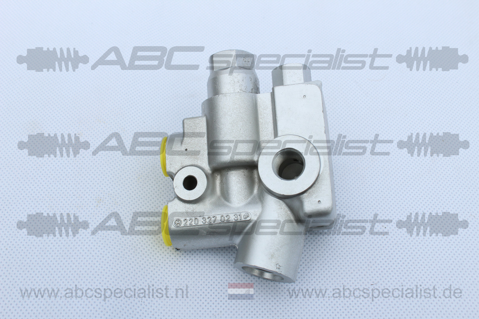 Valve Manifold Self Leveling MERCEDES R230 SL 230 A2203200558 for sale ...