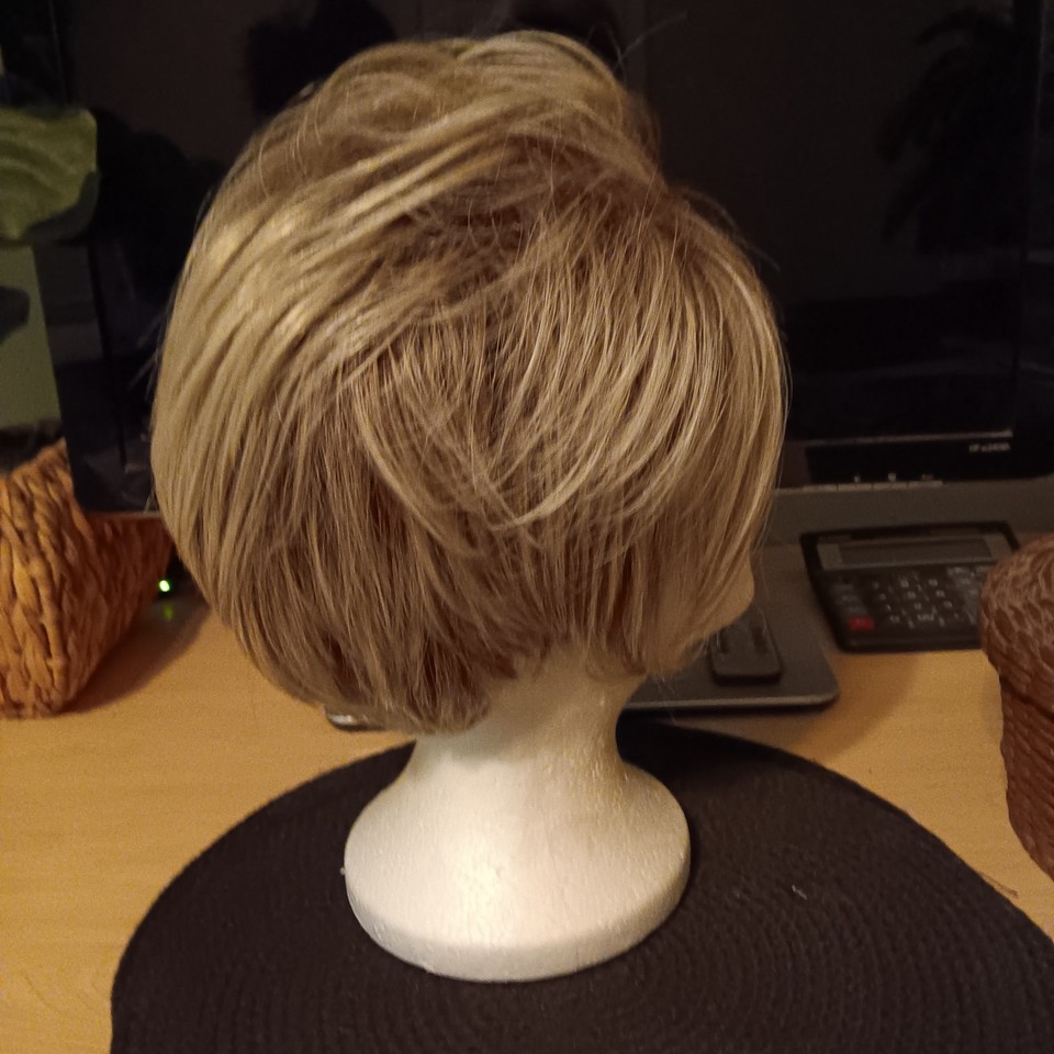 Raquel Welch Wig RL19/23SS Shaded Biscuit | eBay