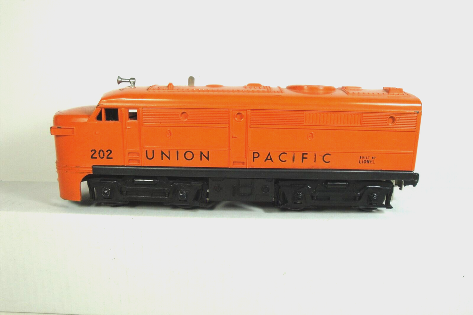 Lionel O Union Pacific #202 Locomotive Freight Train Outfit 1569 Vtg ...