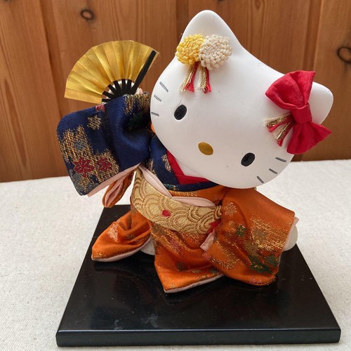 Japan limited edition Sanrio Hello Kitty Japanese Doll Kimono Figurine ...