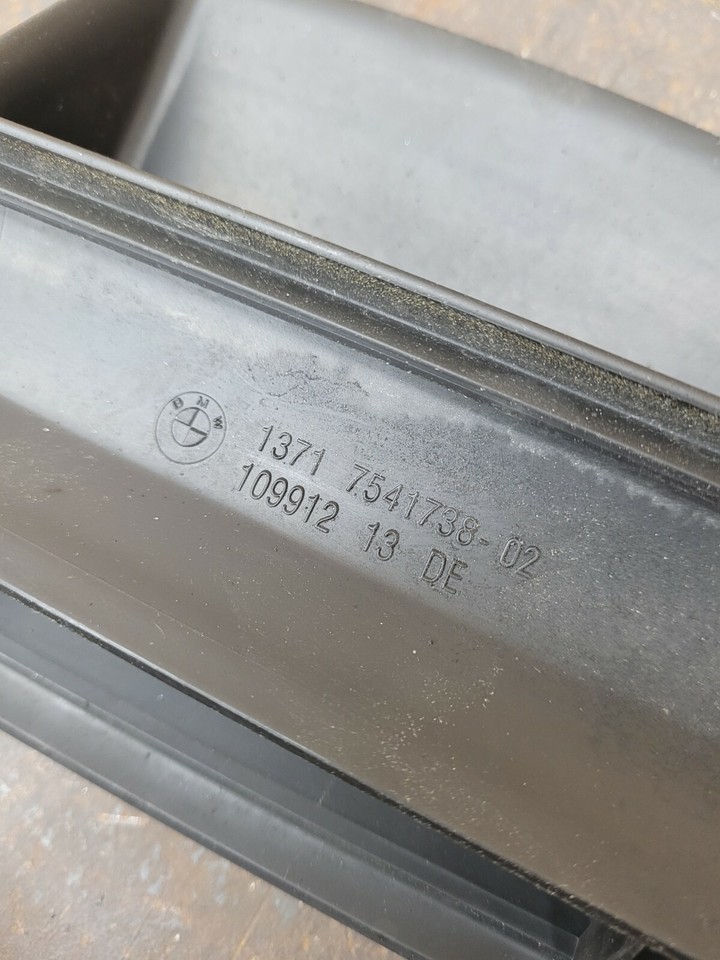 BMW E90 E91 E92 Air Filter Duct OEM 13717541738 | eBay