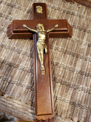 Vintage Wood / Wooden Wall Crucifix Cross Last Rites Sick Call Box/Set ...