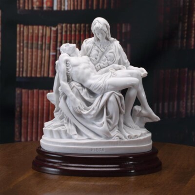 Statues & Figures - Pieta Jesus