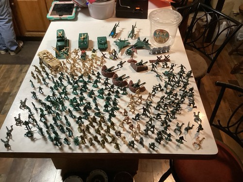 Huge Vintage 1970s Lot of 220 Tim Mee Toys Army Men Plastic Soldiers ...