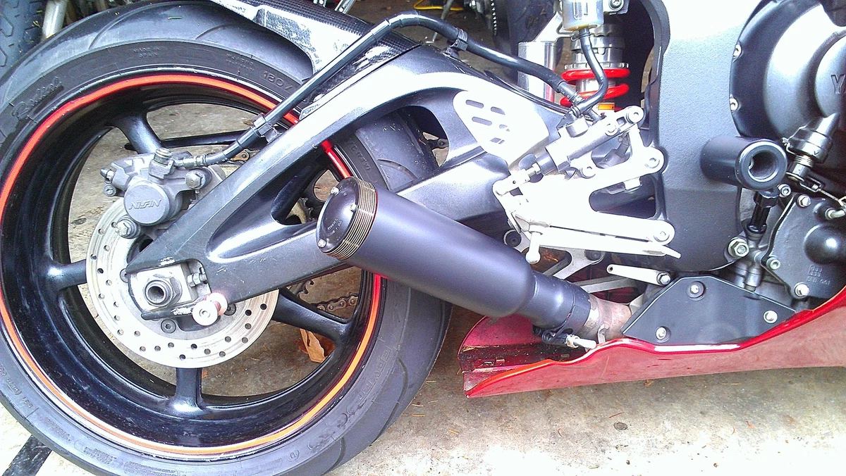 2004 R6 With Exhaust