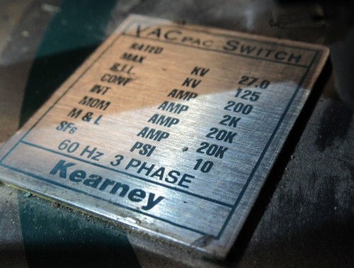 (1) KEARNEY DEAD FRONT VACPAC VACUUM SWITCHGEAR SWITCH 27.0 KV 200 AMP ...