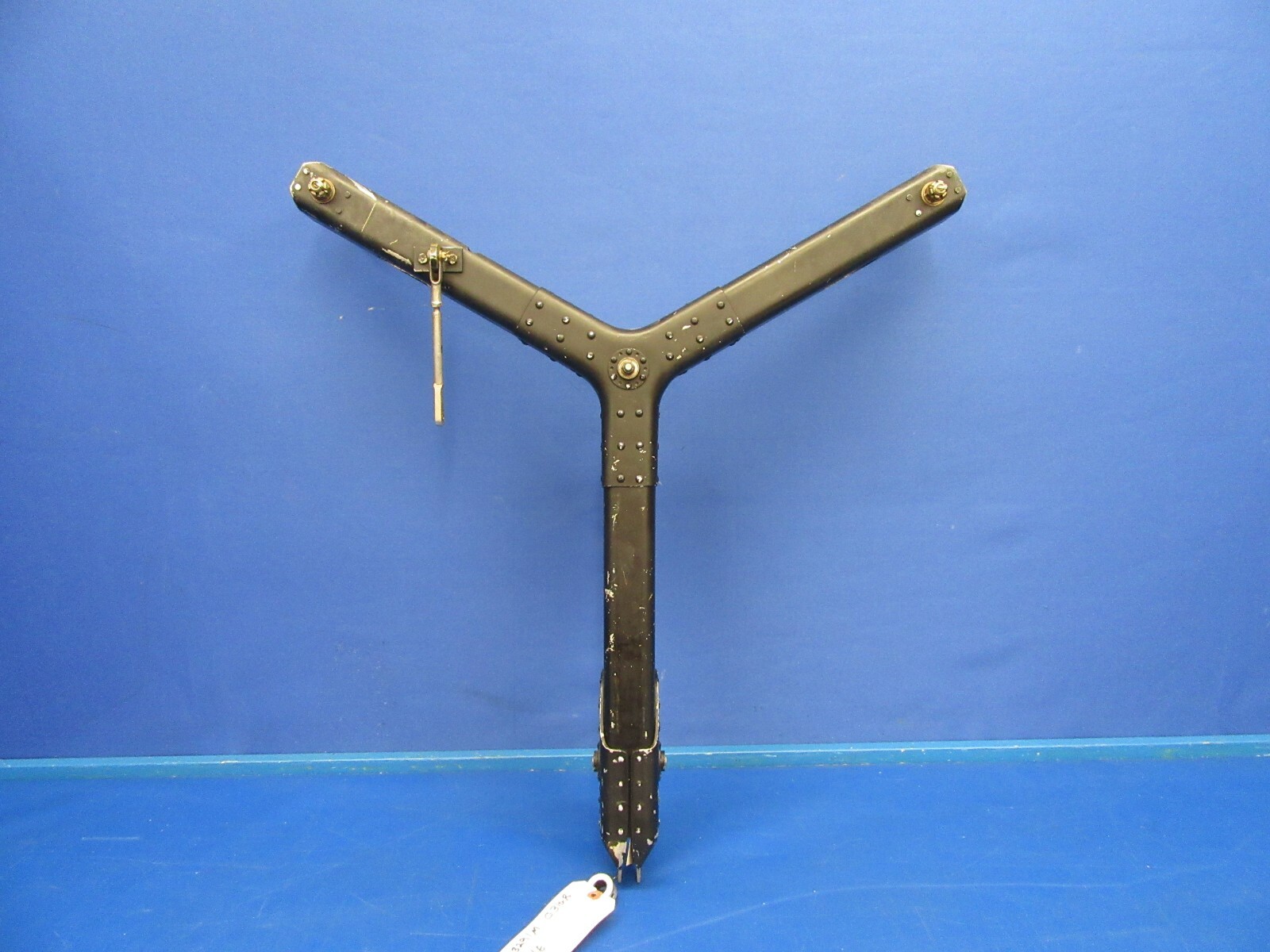 Cessna 310R Control Column Assembly P/N 0860216-1 (0219-314) | eBay