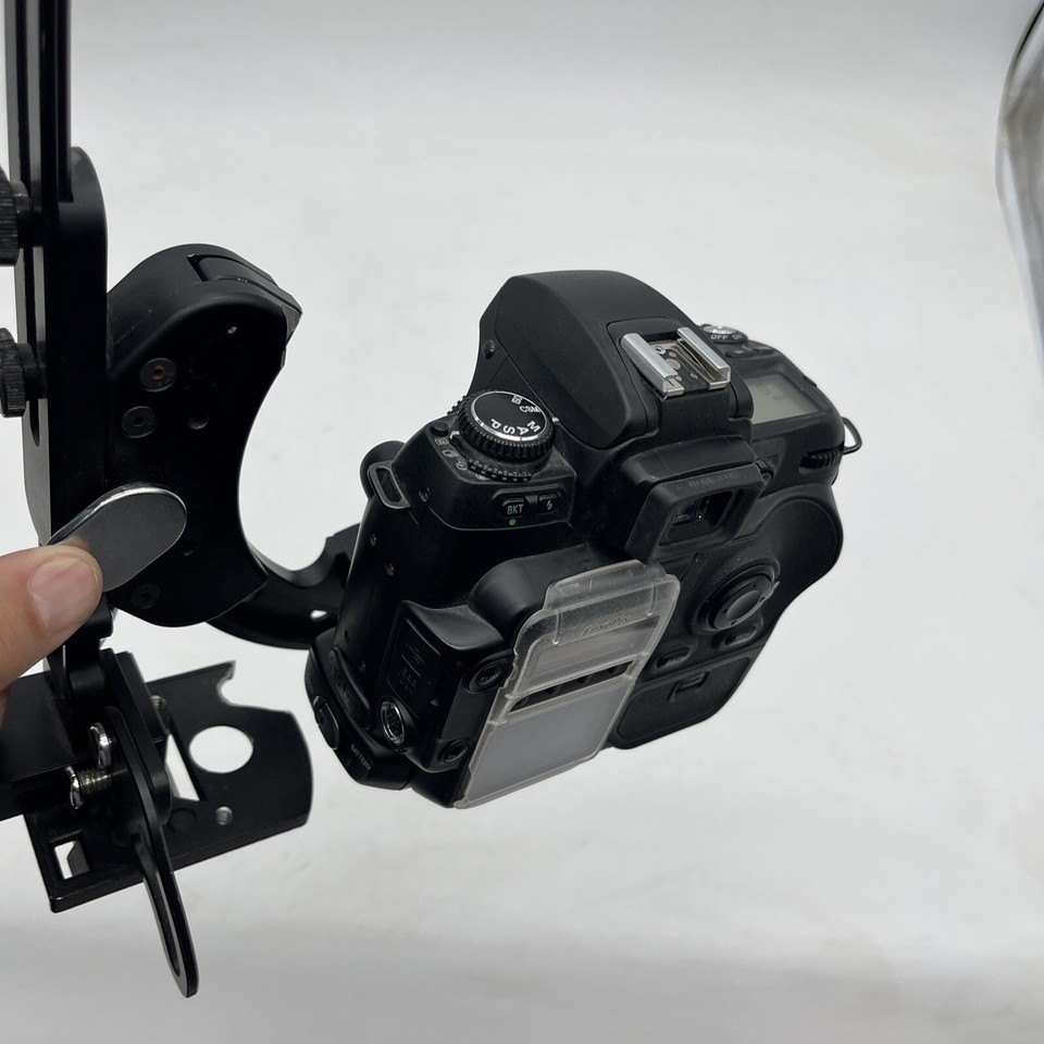 Fujifilm FinePix Series S3 Pro 12.9 MP Digital SLR Camera Black Body ...