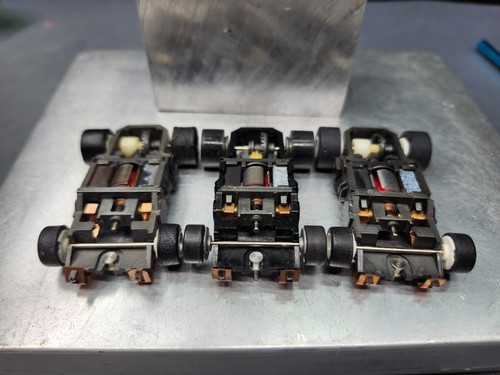 AFX CHASSIS (3) ALL RUN. LOT #60 | eBay