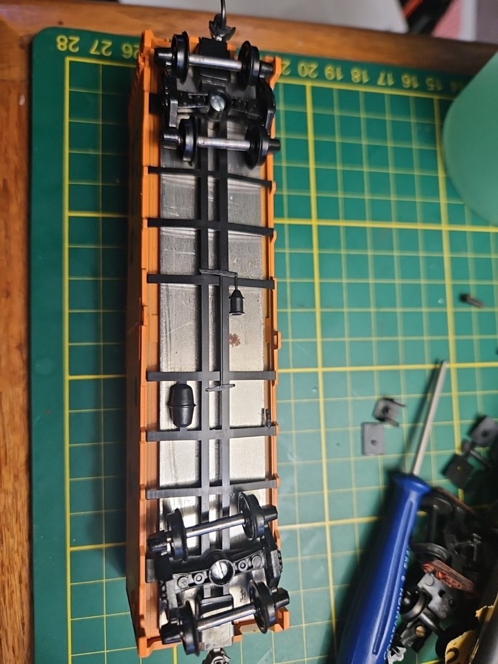 Athearn HO Scale Steel Reefer Blue Box BAR Paint Used | eBay