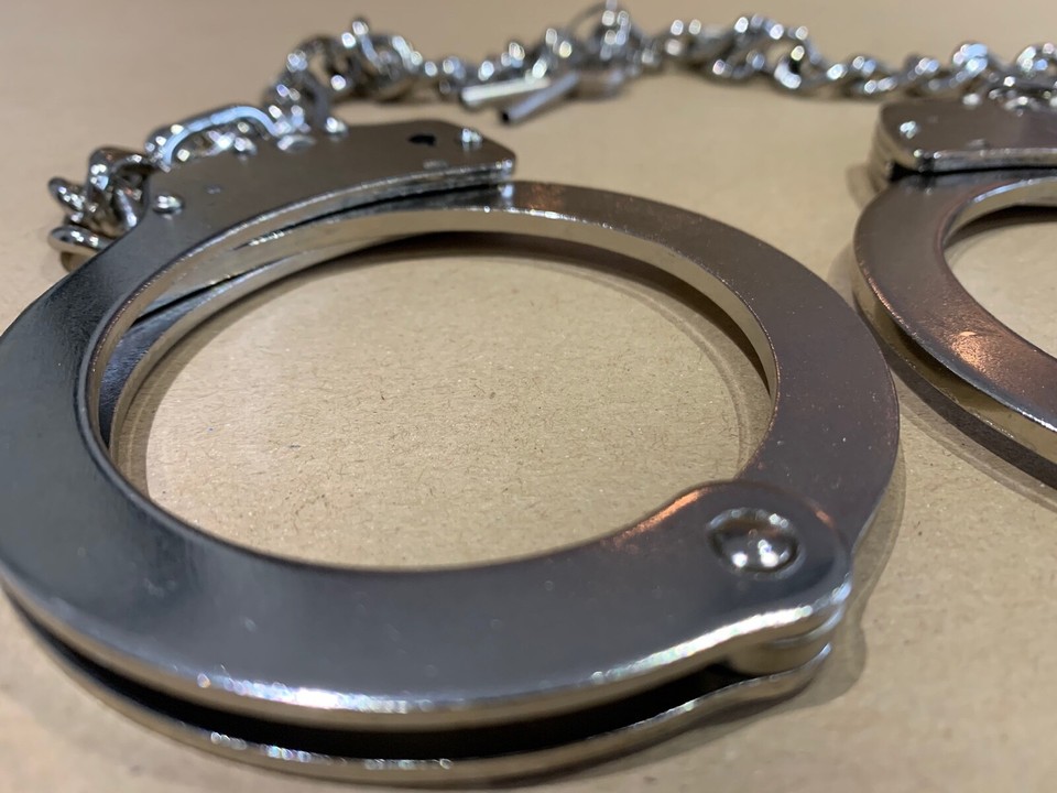 XL LEG ANKLE DOUBLE LOCKING SOLID STEEL HANDCUFFS 2 GENUINE Police Keys ...