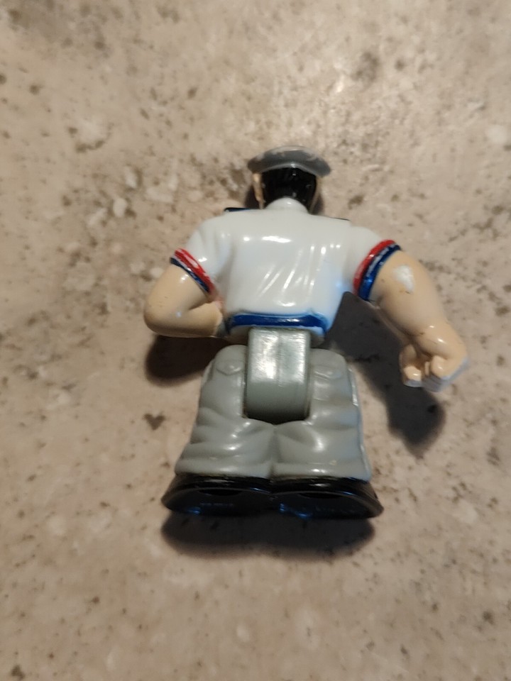 GEOTRAX YELLOW GRAND CENTRAL STATION TRAIN ENGINE AERO + POLICE FIGURE ...