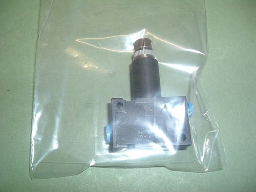 FESTO ....LR QS 4.....REGULATOR VALVE ...RESTRICTOR.. NEW 153540 ...