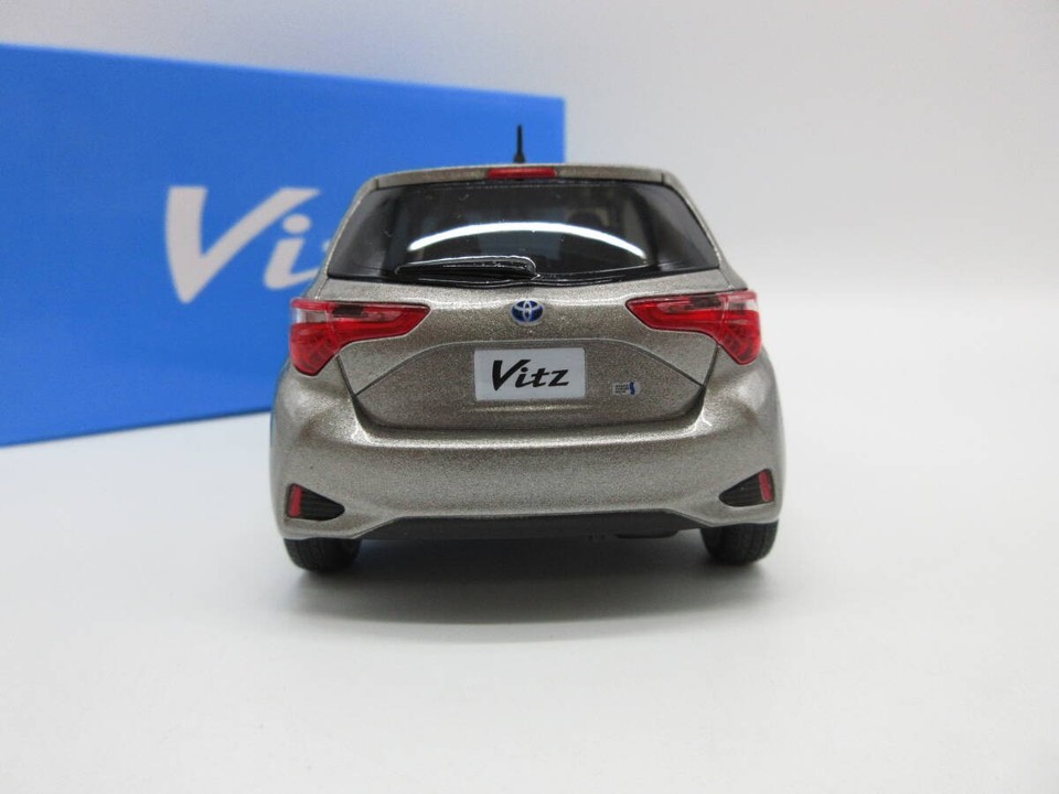 1 30 third generation Vitz hybrid Vitz late model m | eBay
