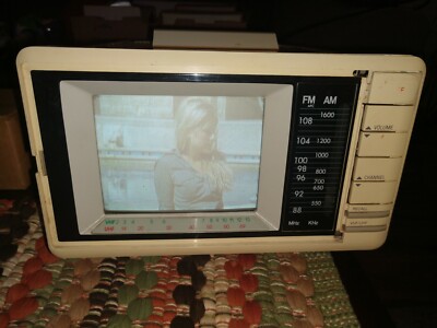 Vintage GE Spacemaker 7-7660A Color TV AM/FM Radio Portable 5' Screen ...