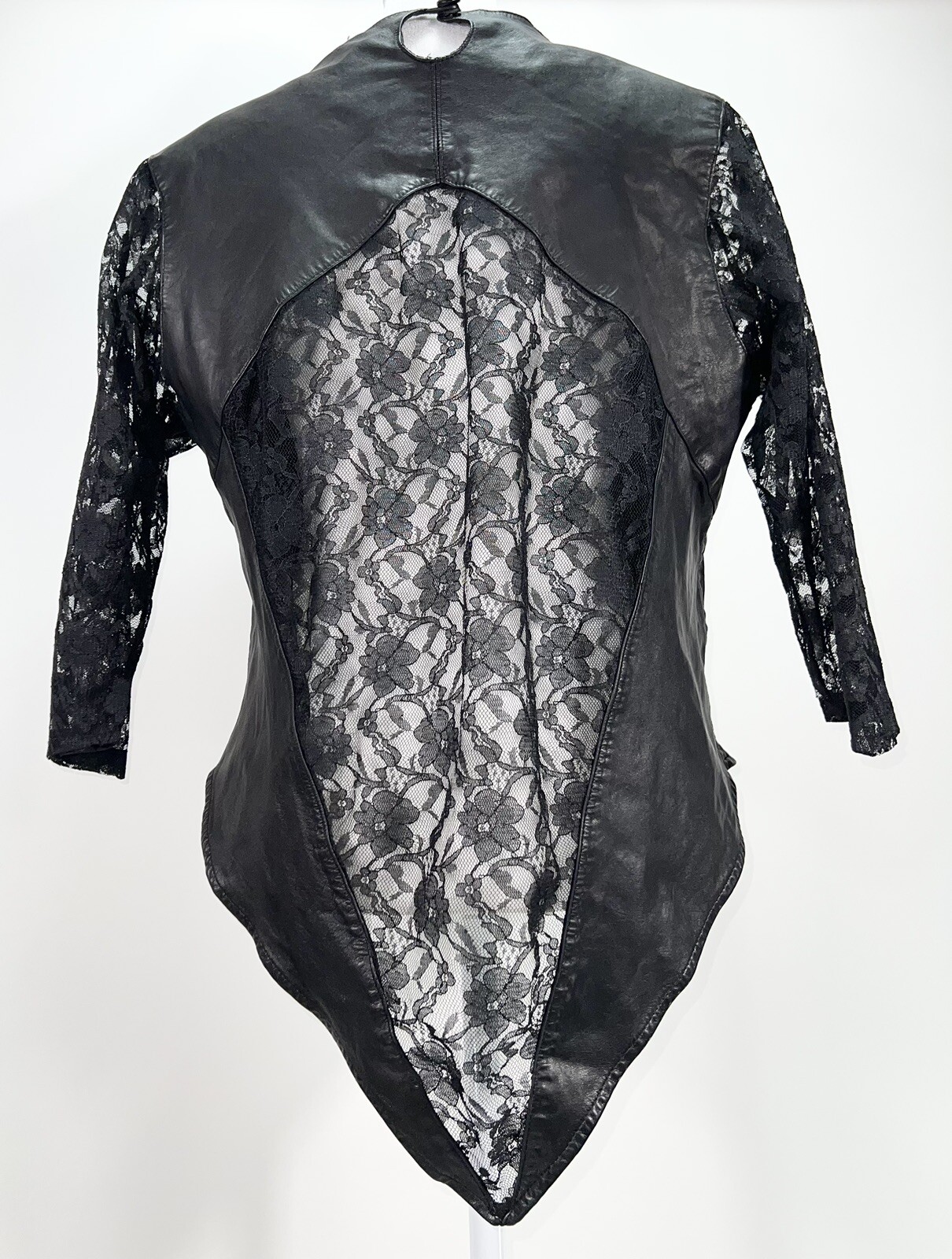 VTG LEATHER PELLE CUIR TOP PUNK GOTH NEW WAVE BIKER W… - Gem