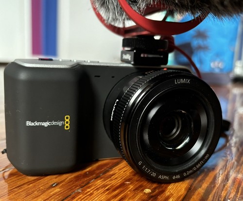 Blackmagic Pocket Cinema Camera Original (BMPCC OG) + Lens, Mic, SD ...