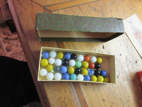 VINTAGE MARBLES BOX LOT DIFFERENT SIZES, COLORS, TYPES | eBay