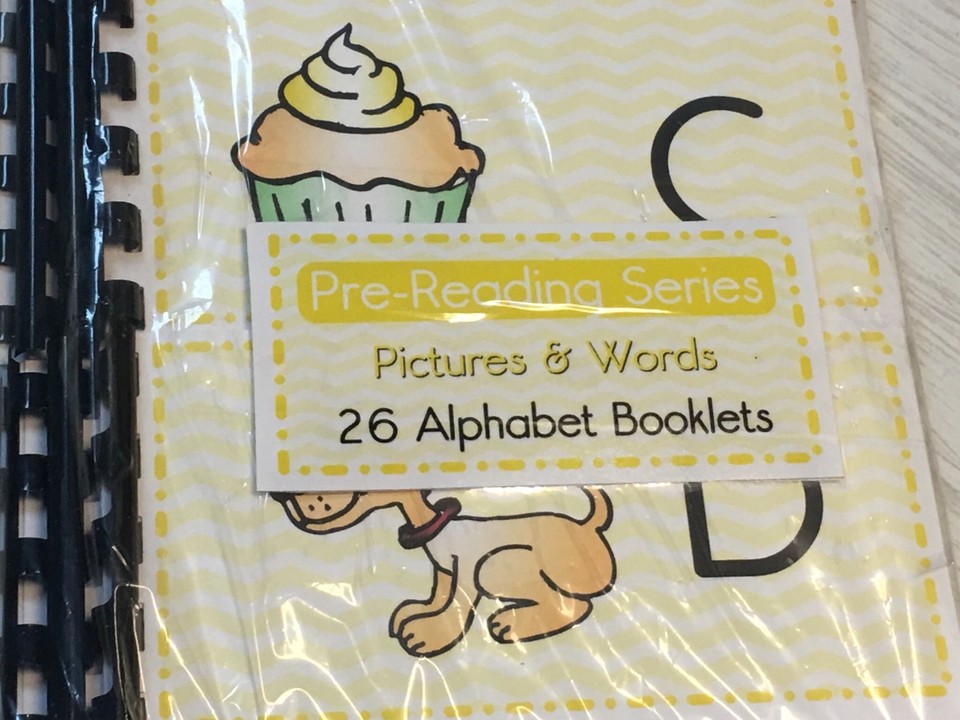 Montessori materials - Pre-Reading Series - 26 Pre-reading Alphabet ...