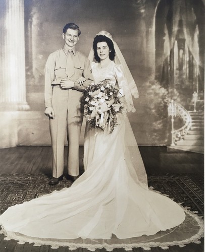 1940’s VTG Pretty wedding bride & WW2 Soldier Groom CABINET CARD PHOTO ...