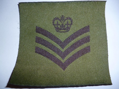 BRITISH ARMY OLD PATTERN RANK INSIGNIA 1980S STAFF / COLOUR SERGEANT ...