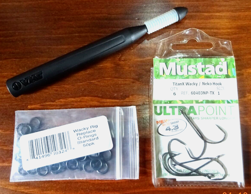 Wacky Rig Tool Kit: VMC O-Ring Tool, Mustad #1 Wacky/Neko Hooks, 50 O ...