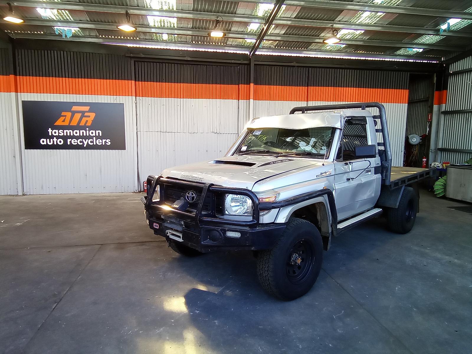 Toyota Trayback Vdj79 Engine Motor - Part Number 1900051030 for sale ...