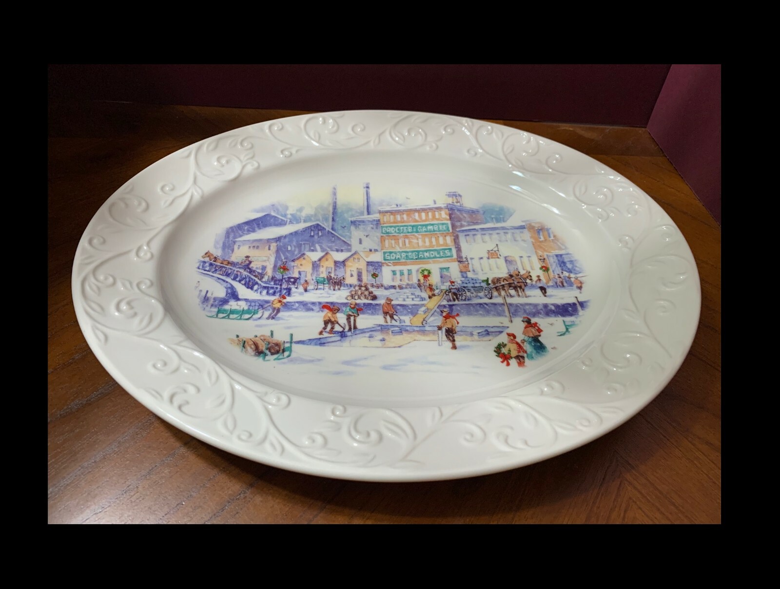 2011 PROCTER AND GAMBLE HAPPY CHRISTMAS HOLIDAYS 16" PLATTER CINCINNATI ...