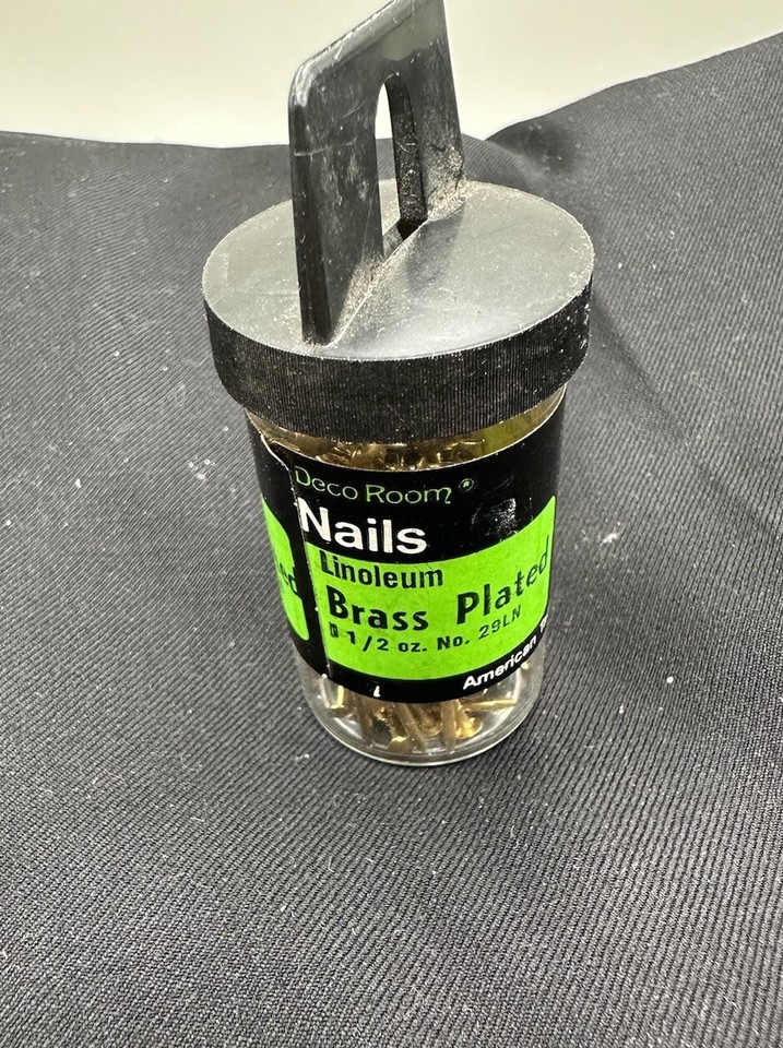 Vintage Brass Plated Linoleum Nails 1 2oz 29LN 10952 | eBay