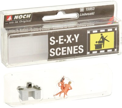 Noch Lovers in Action - Desk 45953 Train TT Layout Diorama | eBay