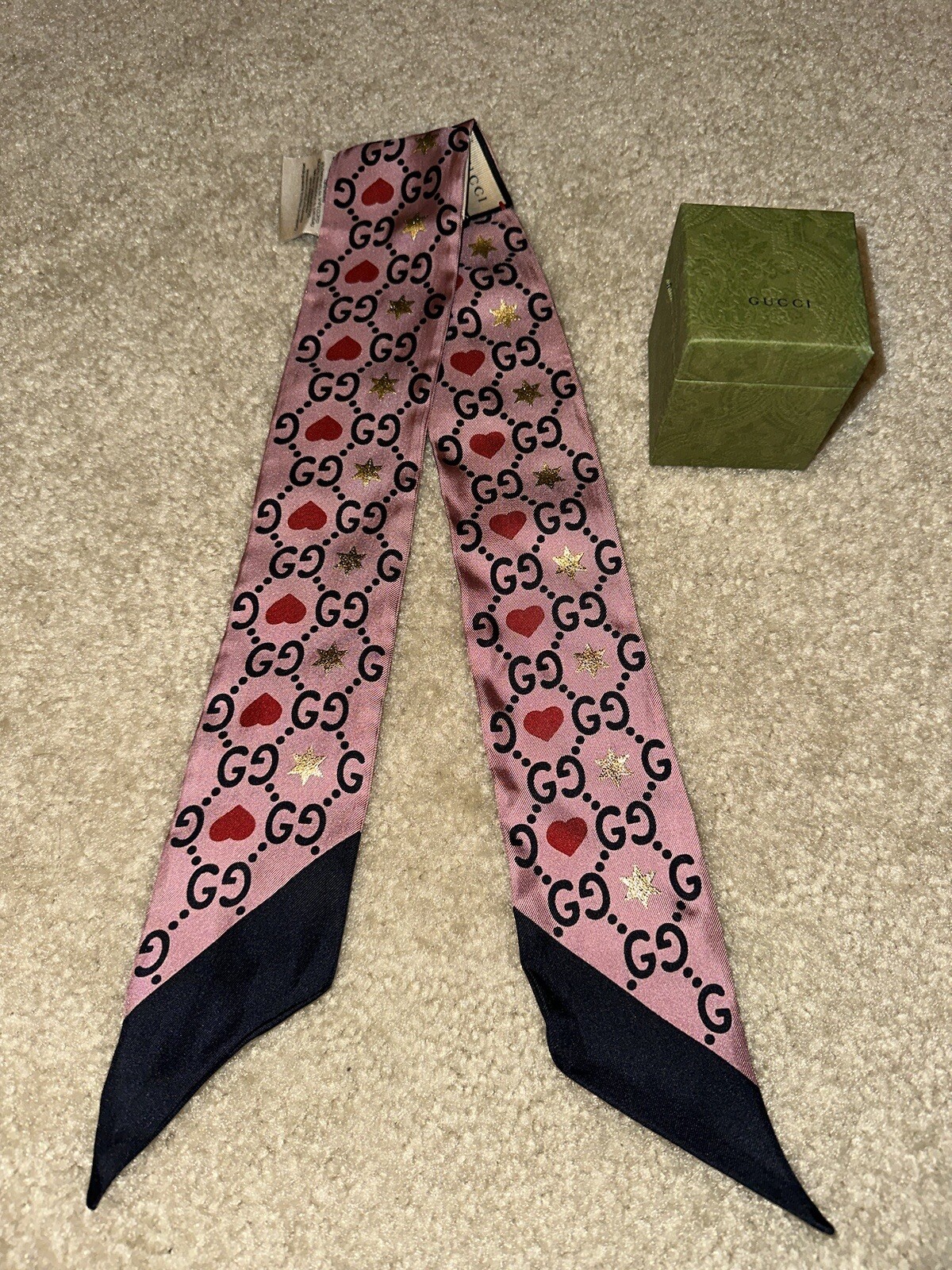 Gucci Navy Hearts Stars Twill Neck Scarf | eBay