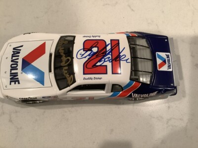 BUDDY BAKER & WOOD AUTOGRAPHED 1983 FORD THUNDERBIRD VALVOLINE DIECAST ...