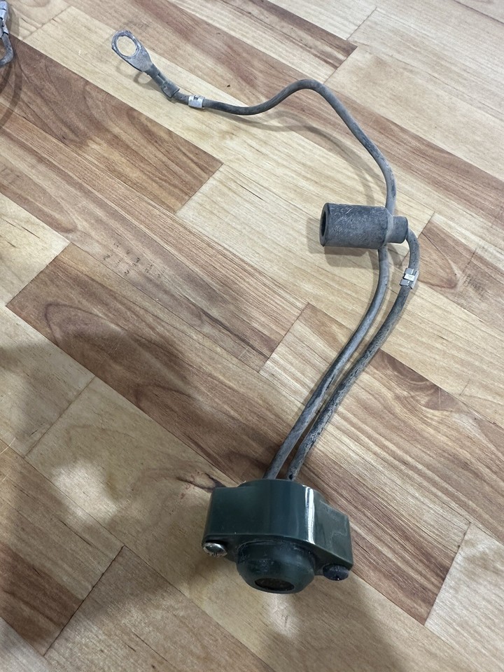 T/C Lock Indicator Light for Dash Panel, 24v, for HMMWV & Variants | eBay