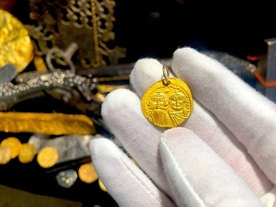 BYZANTINE EMPIRE HERACLIUS 613-645AD CONSTANTINE PENDANT CONSTANTINOPLE ...